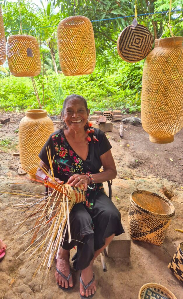 Dia dos Povos Indígenas: conheça a história da artesã centenária dona ...